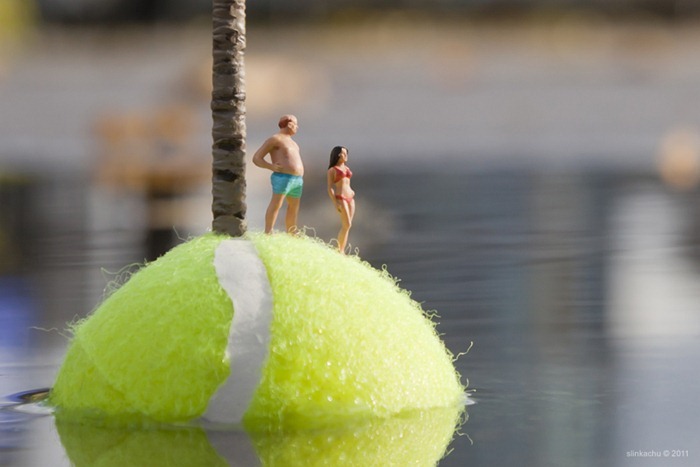 Miniature Street Art by Slinkachu | Amusing Planet